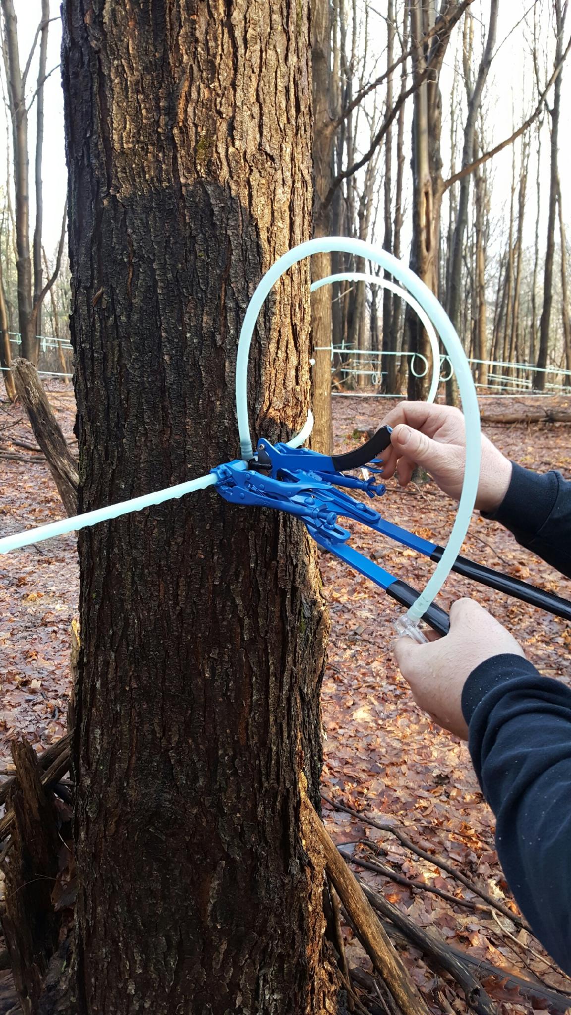 Double Hand Cut-In Pliers by Maple Tech Tools (For 5/16" Tubing ...